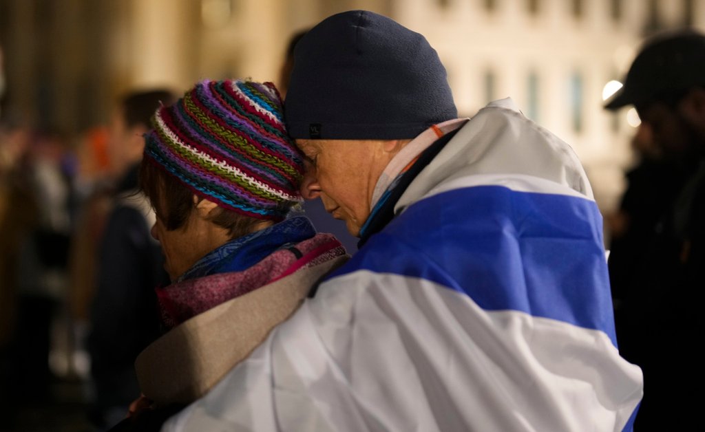 Memorials Around the World Commemorate Oct. 7 Anniversary - Deepoints
